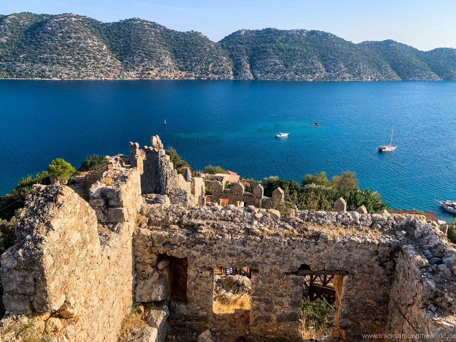 Zusammenfassung: Kenia - tracks AROUND the WORLD - Weltreise mit dem ...